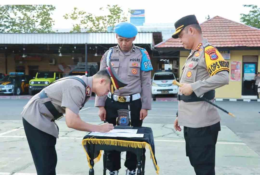 Pergantian Jabatan di Polresta Banjarmasin: AKP Edwin Widya Dirotsaha ...